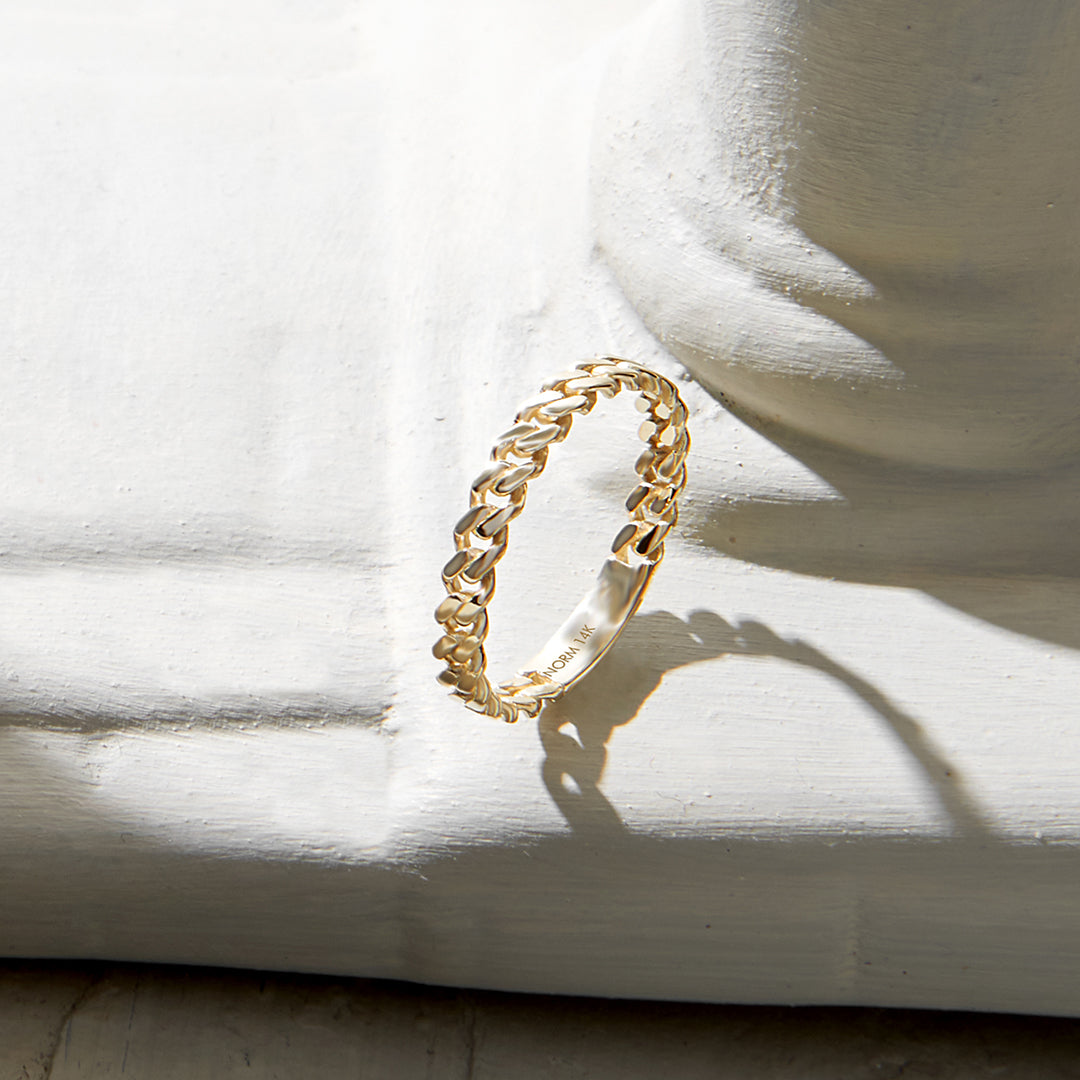 Women's Minimalist Chain Band Ring in Solid Gold – NORM JEWELS